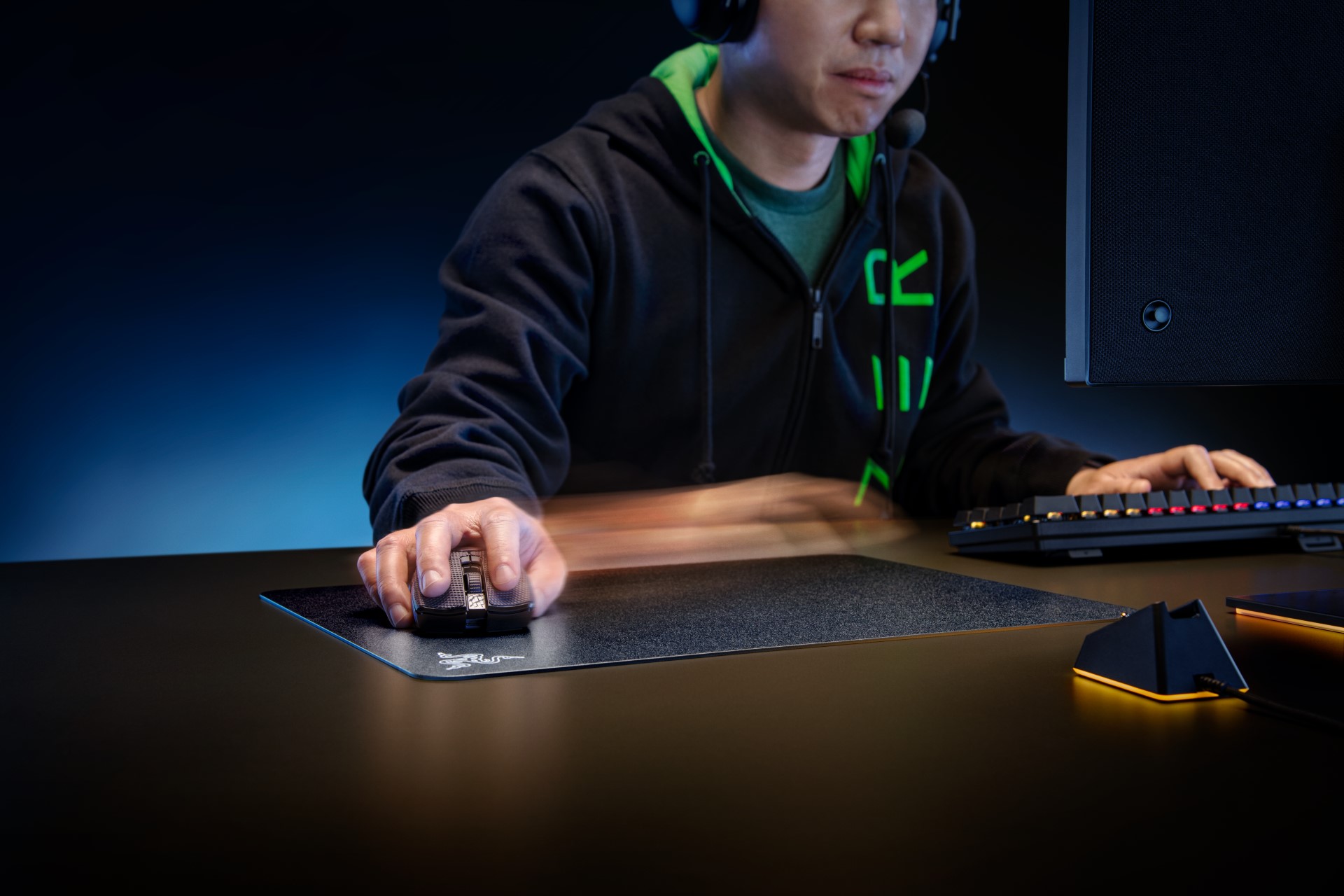 The Razer Acari mouse mat - lightning quick and twice as slick!